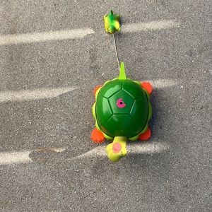 Toys | Vintagemusical Tortoisespull Toyplaysid Like To Teach The World ...